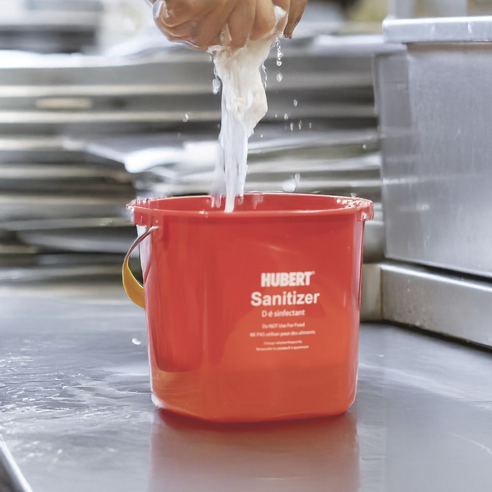 HUBERT® 3-Qt Sanitizing Utility Bucket, Red - 6-1/3"L x 6-1/3"W x 5-3/4"H