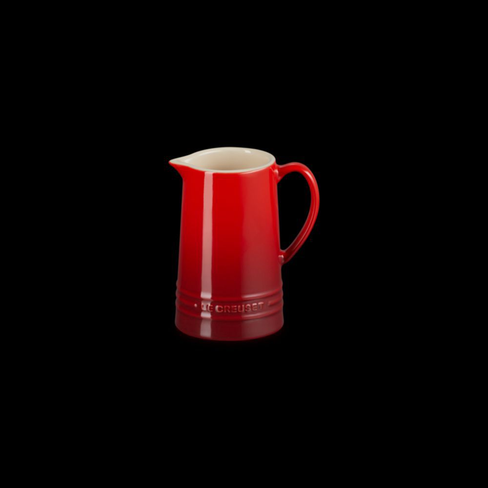 Le Creuset Signature Pitcher, 10 oz., stoneware, Cerise