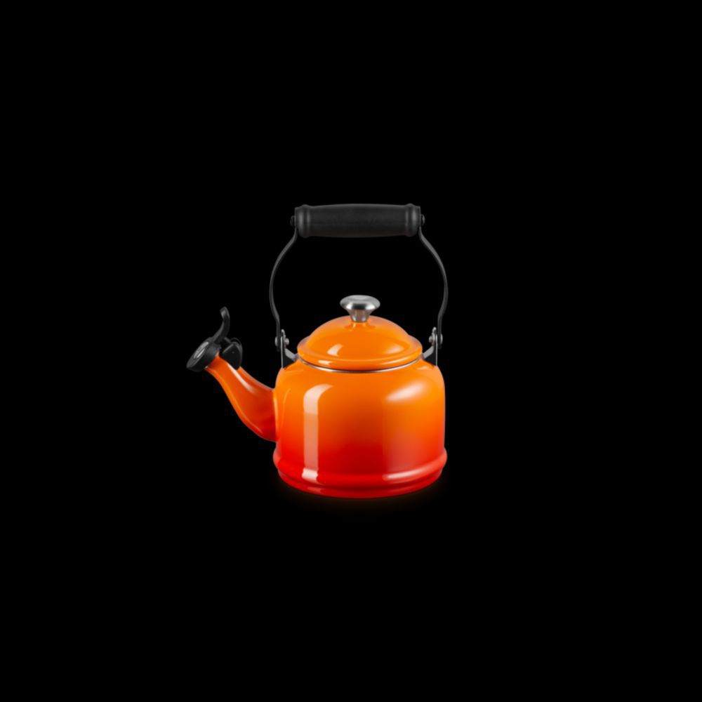 Le Creuset Demi Kettle, 1.25 qt., 9-2/5" x 6-3/10" x 10-1/10 ...