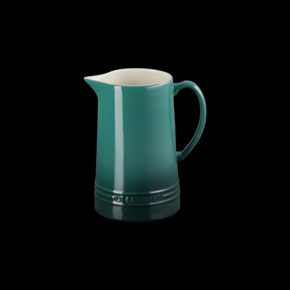 Le Creuset Signature Pitcher, 1.6 qt., stoneware, Artichaut