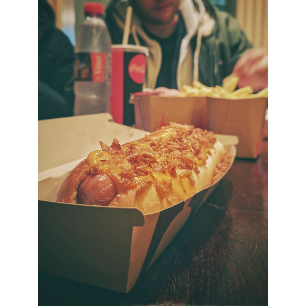 Packnwood Kraft Corrugated Hot Dog Clamshell L: 9.9 W: 4.25" H:2.6"